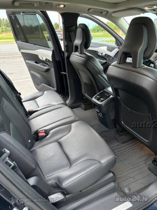 Zils Volvo XC90 2017 Tallina, ar dzinēja tilpumu 2.00 L un nobraukumu 255 tūkst. km par 24300 €, foto 7 vietnē AUTOMOTO.COM.LV