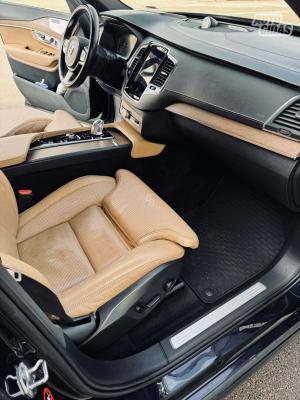 Blue Volvo XC90 2017 in Kaunas, with an engine capacity of 2.00 L and mileage of 213 thousand km for 22300 €, photo 16 on AUTOMOTO.COM.LV