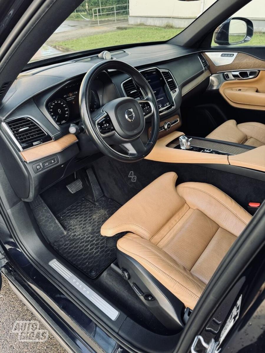 Blue Volvo XC90 2017 in Kaunas, with an engine capacity of 2.00 L and mileage of 213 thousand km for 22300 €, photo 18 on AUTOMOTO.COM.LV