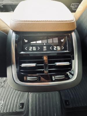 Blue Volvo XC90 2017 in Kaunas, with an engine capacity of 2.00 L and mileage of 213 thousand km for 22300 €, photo 19 on AUTOMOTO.COM.LV
