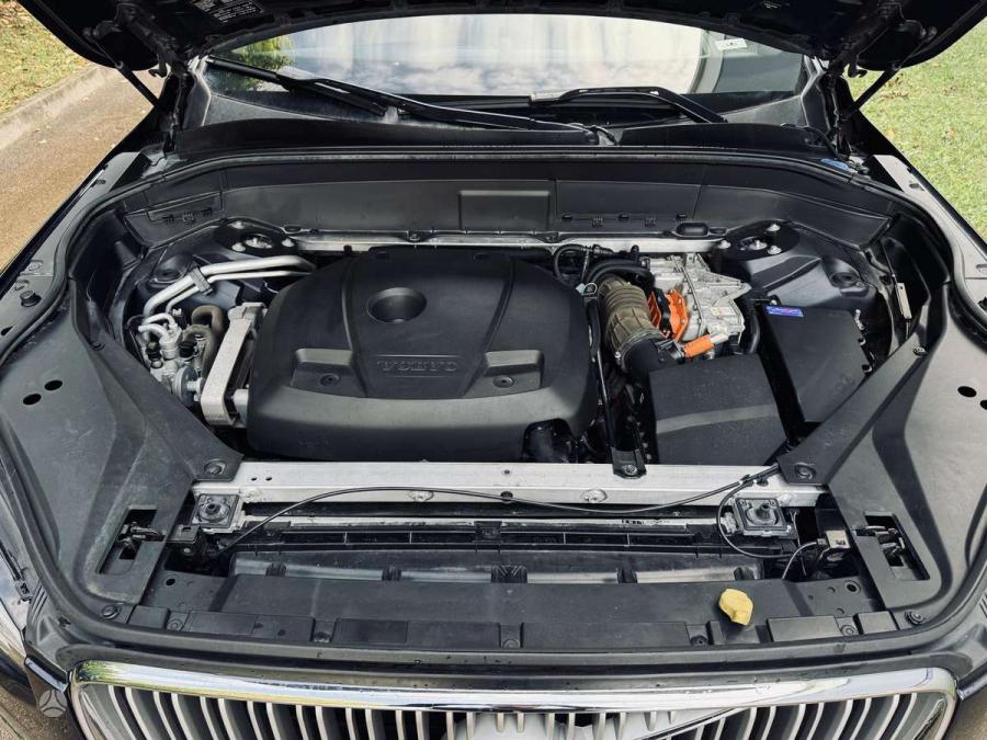 Blue Volvo XC90 2017 in Kaunas, with an engine capacity of 2.00 L and mileage of 213 thousand km for 22300 €, photo 10 on AUTOMOTO.COM.LV
