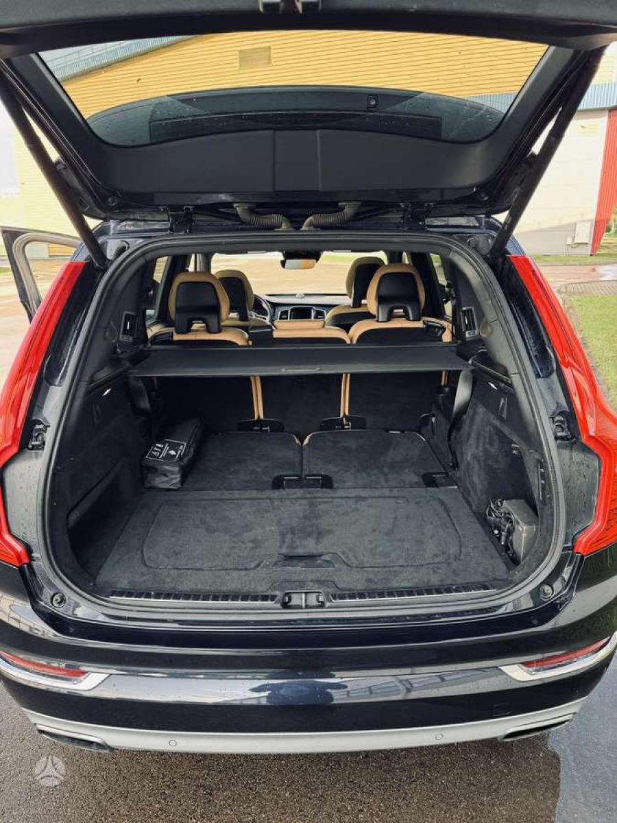 Blue Volvo XC90 2017 in Kaunas, with an engine capacity of 2.00 L and mileage of 213 thousand km for 22300 €, photo 11 on AUTOMOTO.COM.LV