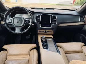 Blue Volvo XC90 2017 in Kaunas, with an engine capacity of 2.00 L and mileage of 213 thousand km for 22300 €, photo 12 on AUTOMOTO.COM.LV