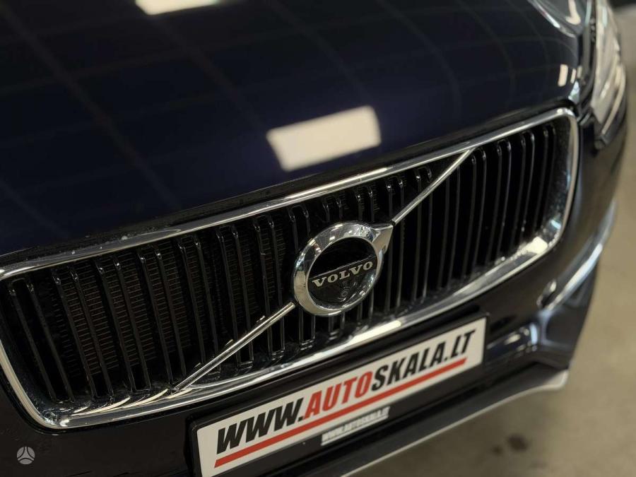 Blue Volvo XC90 2017 in Klaipeda, with an engine capacity of 1.97 L and mileage of 157 thousand km for 21900 €, photo 6 on AUTOMOTO.COM.LV