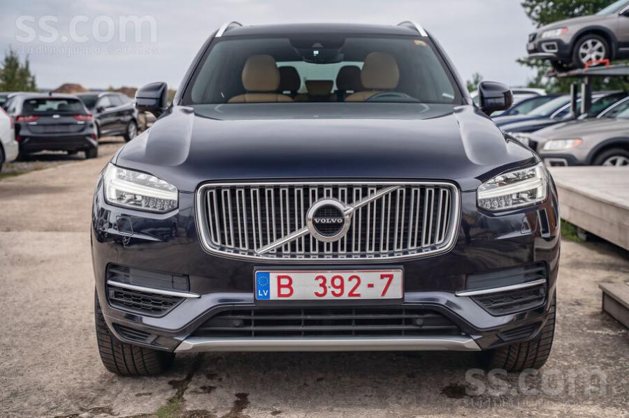 Blue Volvo XC90 2017 in Riga, with an engine capacity of 2.00 L and mileage of 249 thousand km for 21500 €, photo 3 on AUTOMOTO.COM.LV