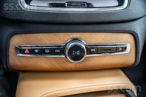 Blue Volvo XC90 2017 in Riga, with an engine capacity of 2.00 L and mileage of 249 thousand km for 21500 €, photo 13 on AUTOMOTO.COM.LV