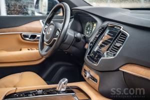 Blue Volvo XC90 2017 in Riga, with an engine capacity of 2.00 L and mileage of 249 thousand km for 21500 €, photo 17 on AUTOMOTO.COM.LV