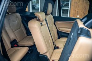 Blue Volvo XC90 2017 in Riga, with an engine capacity of 2.00 L and mileage of 249 thousand km for 21500 €, photo 20 on AUTOMOTO.COM.LV