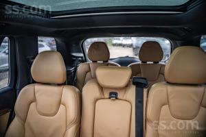 Blue Volvo XC90 2017 in Riga, with an engine capacity of 2.00 L and mileage of 249 thousand km for 21500 €, photo 21 on AUTOMOTO.COM.LV