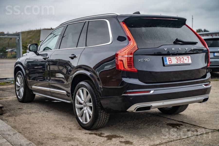 Blue Volvo XC90 2017 in Riga, with an engine capacity of 2.00 L and mileage of 249 thousand km for 21500 €, photo 26 on AUTOMOTO.COM.LV