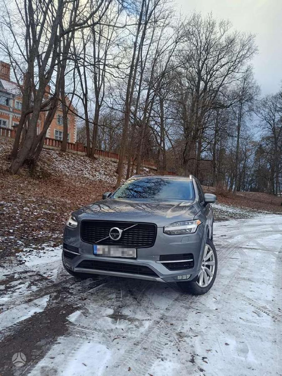 Blue Volvo XC90 2018 in Vilnius, with an engine capacity of 1.97 L and mileage of 189 thousand km for 24500 €, photo 3 on AUTOMOTO.COM.LV