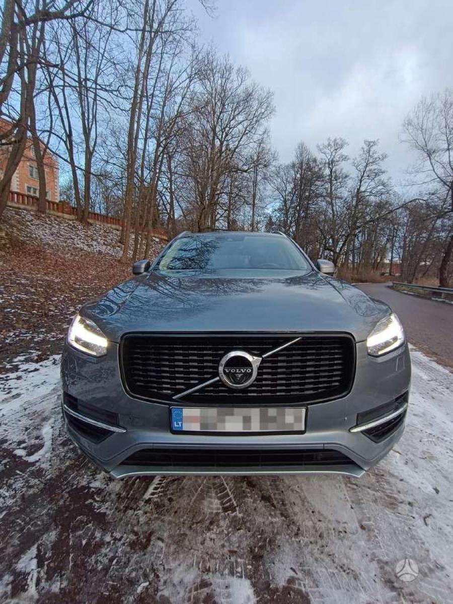 Blue Volvo XC90 2018 in Vilnius, with an engine capacity of 1.97 L and mileage of 189 thousand km for 24500 €, photo 4 on AUTOMOTO.COM.LV