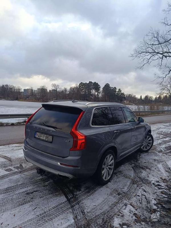 Zils Volvo XC90 2018 Viļņa, ar dzinēja tilpumu 1.97 L un nobraukumu 189 tūkst. km par 24500 €, foto 7 vietnē AUTOMOTO.COM.LV