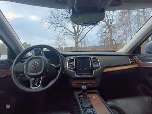 Blue Volvo XC90 2018 in Vilnius, with an engine capacity of 1.97 L and mileage of 189 thousand km for 24500 €, photo 13 on AUTOMOTO.COM.LV