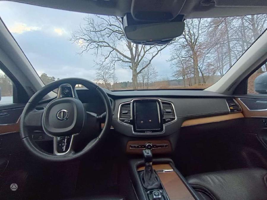 Blue Volvo XC90 2018 in Vilnius, with an engine capacity of 1.97 L and mileage of 189 thousand km for 24500 €, photo 13 on AUTOMOTO.COM.LV