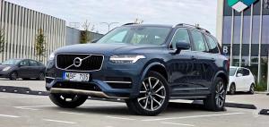 Blue Volvo XC90 2018 in Vilnius, with an engine capacity of 2.00 L and mileage of 354 thousand km for 15900 €, photo 5 on AUTOMOTO.COM.LV