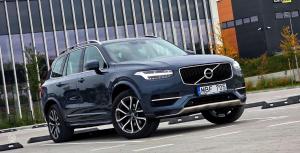Blue Volvo XC90 2018 in Vilnius, with an engine capacity of 2.00 L and mileage of 35 thousand km for 17800 €, photo 6 on AUTOMOTO.COM.LV