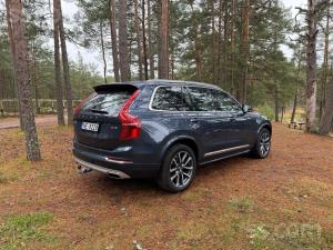 Blue Volvo XC90 2018 in Riga, with an engine capacity of 2.00 L and mileage of 160 thousand km for 29995 €, photo 4 on AUTOMOTO.COM.LV
