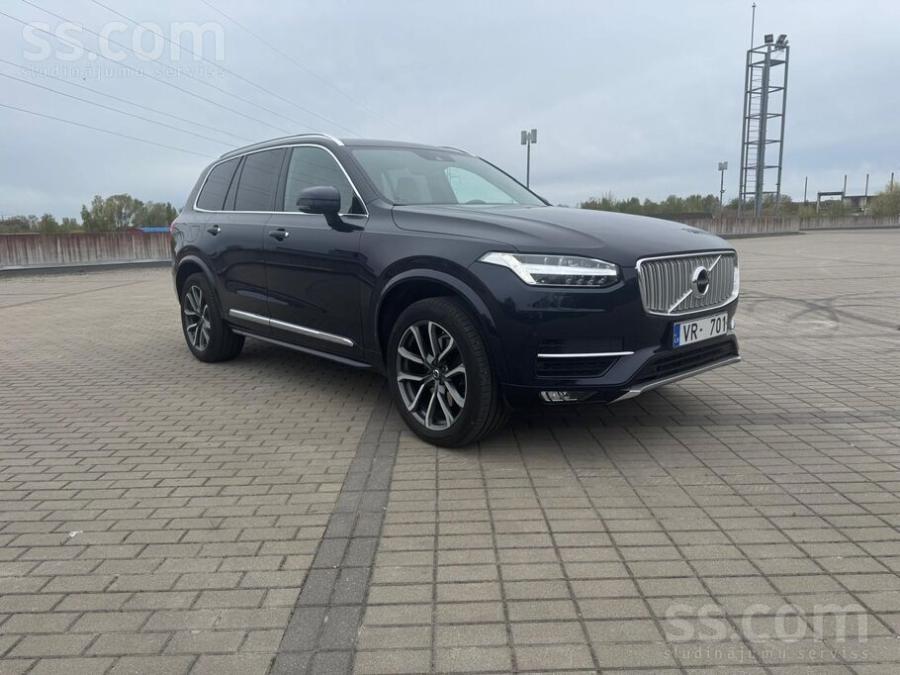 Blue Volvo XC90 2018 in Riga, with an engine capacity of 2.00 L and mileage of 160 thousand km for 28000 €, photo 3 on AUTOMOTO.COM.LV