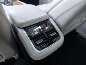 Zils Volvo XC90 2018 Šauļi, ar dzinēja tilpumu 1.97 L un nobraukumu 301 tūkst. km par 12500 €, foto 21 vietnē AUTOMOTO.COM.LV