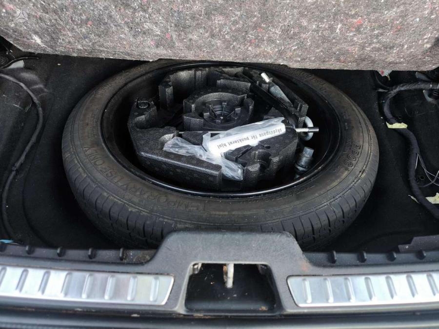 Zils Volvo XC90 2018 Šauļi, ar dzinēja tilpumu 1.97 L un nobraukumu 301 tūkst. km par 12500 €, foto 26 vietnē AUTOMOTO.COM.LV