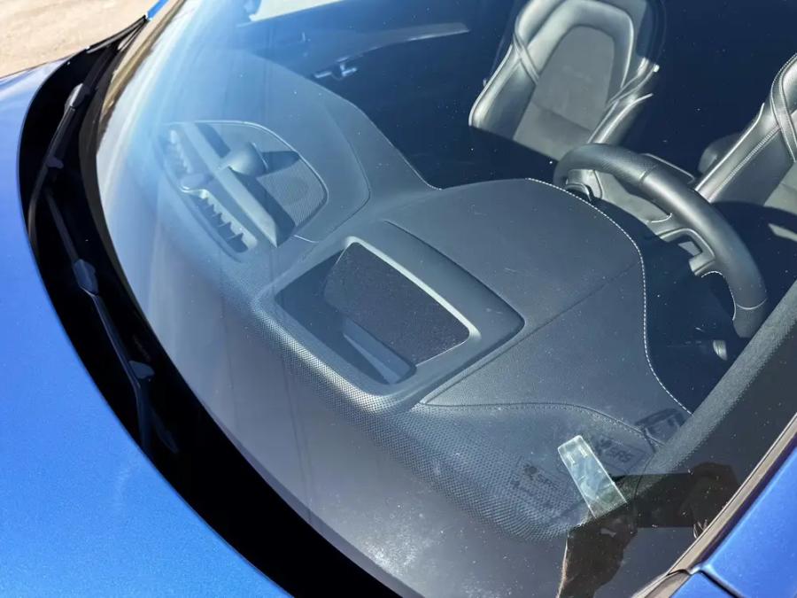 Blue Volvo XC90 2018 in Riga, with an engine capacity of 2.00 L and mileage of 93 thousand km for 27500 €, photo 37 on AUTOMOTO.COM.LV