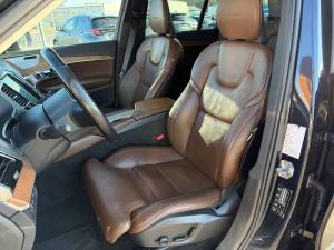 Zils Volvo XC90 2018 Rīga, ar dzinēja tilpumu 2.00 L un nobraukumu 113 tūkst. km par 31000 €, foto 7 vietnē AUTOMOTO.COM.LV
