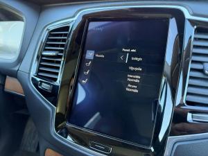 Zils Volvo XC90 2018 Rīga, ar dzinēja tilpumu 2.00 L un nobraukumu 113 tūkst. km par 31000 €, foto 20 vietnē AUTOMOTO.COM.LV