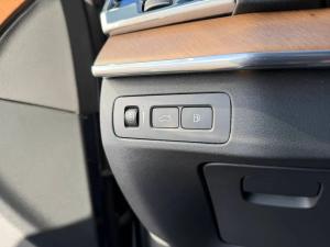 Zils Volvo XC90 2018 Rīga, ar dzinēja tilpumu 2.00 L un nobraukumu 113 tūkst. km par 31000 €, foto 24 vietnē AUTOMOTO.COM.LV