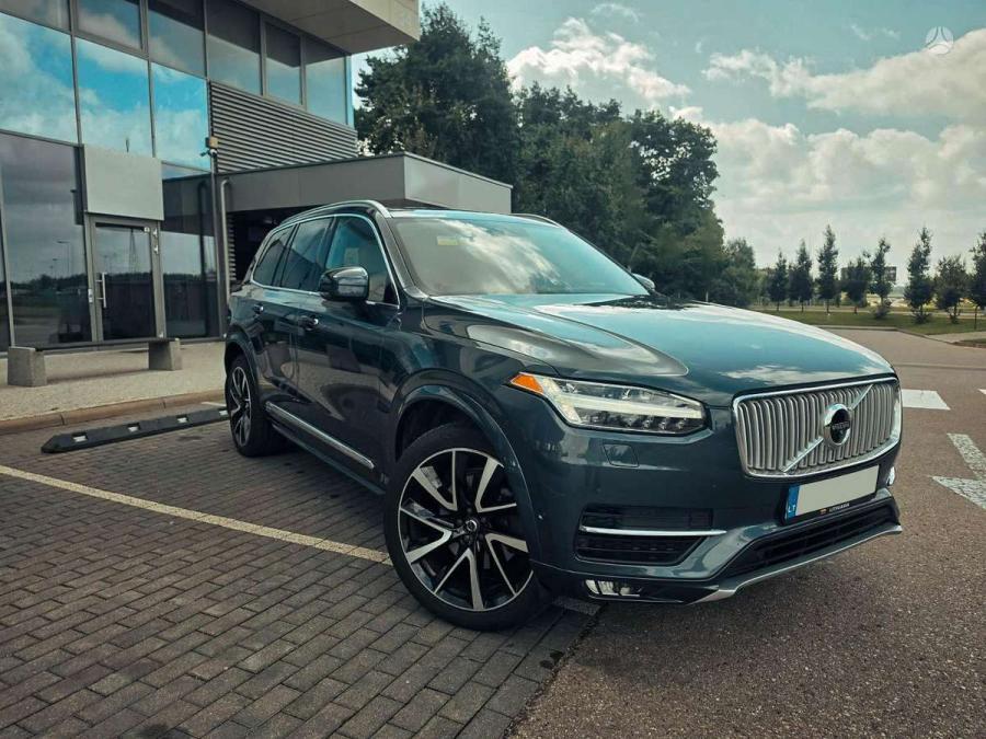 Blue Volvo XC90 2018 in Vilnius, with an engine capacity of 1.97 L and mileage of 88 thousand km for 26200 €, photo 1 on AUTOMOTO.COM.LV