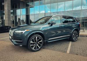 Blue Volvo XC90 2018 in Vilnius, with an engine capacity of 1.97 L and mileage of 88 thousand km for 26200 €, photo 4 on AUTOMOTO.COM.LV