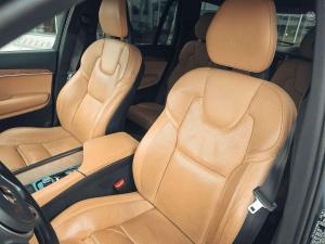 Blue Volvo XC90 2018 in Vilnius, with an engine capacity of 1.97 L and mileage of 88 thousand km for 26200 €, photo 8 on AUTOMOTO.COM.LV