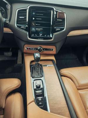 Blue Volvo XC90 2018 in Vilnius, with an engine capacity of 1.97 L and mileage of 88 thousand km for 26200 €, photo 10 on AUTOMOTO.COM.LV