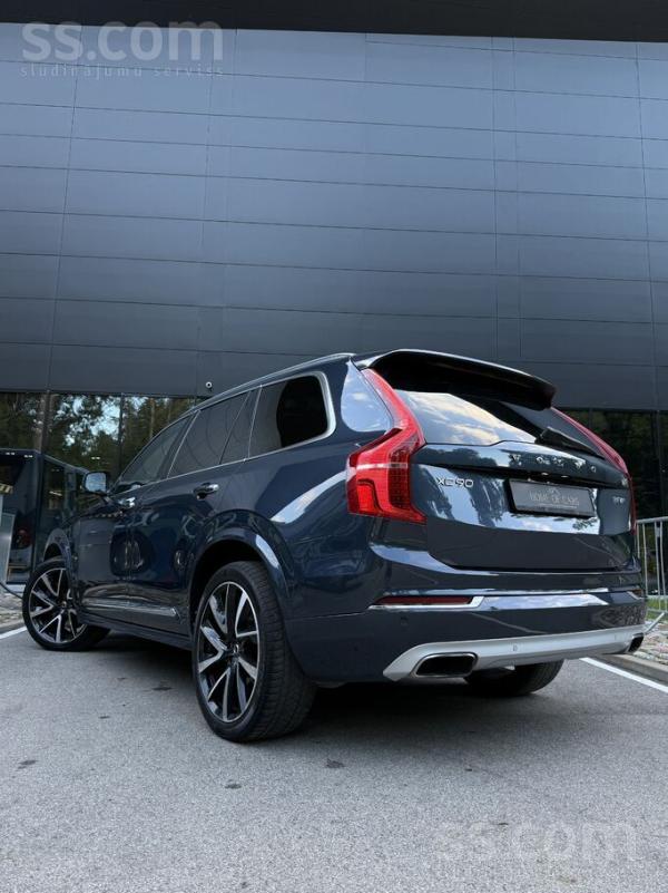 Blue Volvo XC90 2018 in Riga, with an engine capacity of 2.00 L and mileage of 157 thousand km for 32000 €, photo 7 on AUTOMOTO.COM.LV