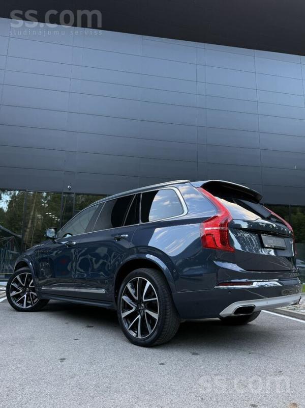Blue Volvo XC90 2018 in Riga, with an engine capacity of 2.00 L and mileage of 157 thousand km for 32000 €, photo 8 on AUTOMOTO.COM.LV