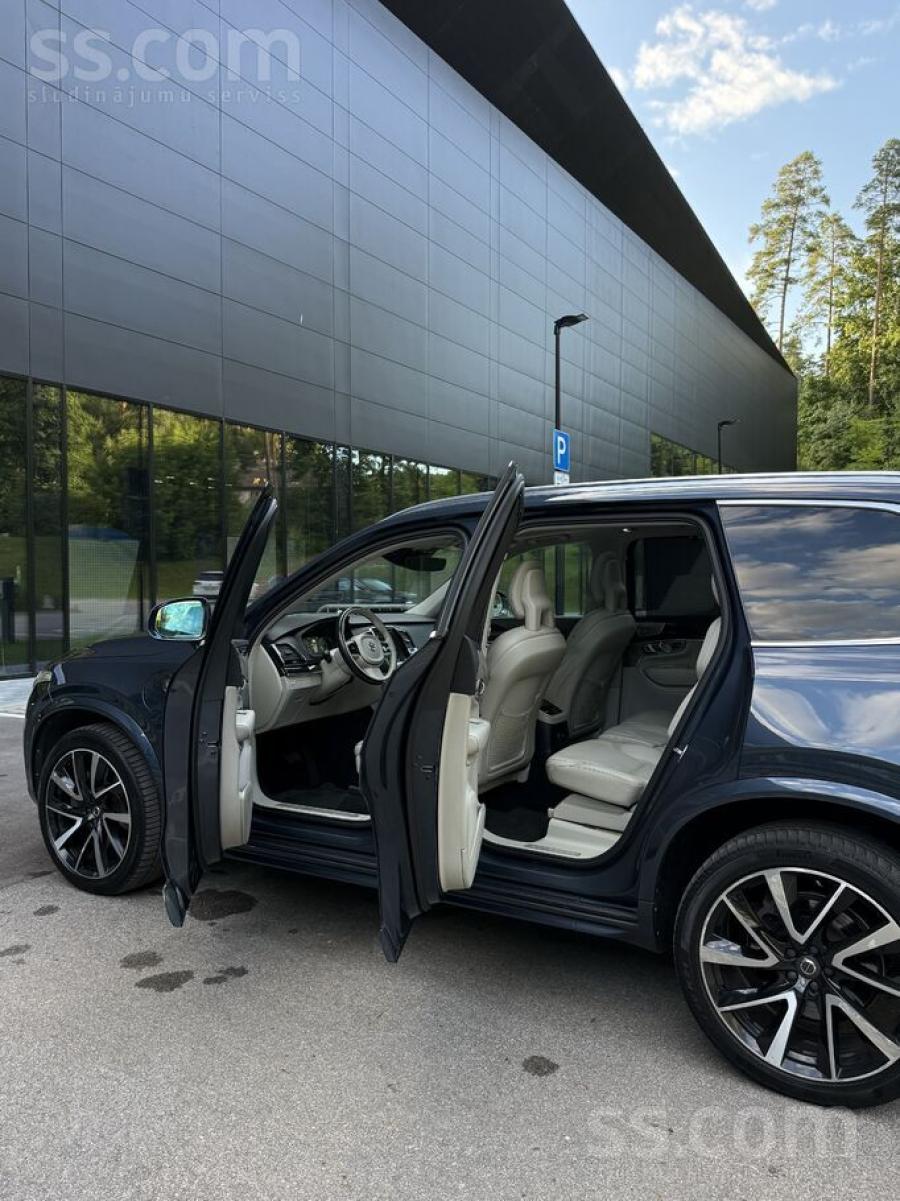 Zils Volvo XC90 2018 Rīga, ar dzinēja tilpumu 2.00 L un nobraukumu 157 tūkst. km par 32000 €, foto 17 vietnē AUTOMOTO.COM.LV