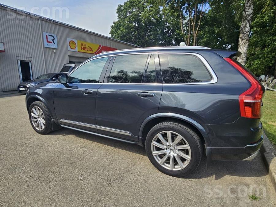 Blue Volvo XC90 2018 in Riga, with an engine capacity of 2.00 L and mileage of 230 thousand km for 21000 €, photo 6 on AUTOMOTO.COM.LV