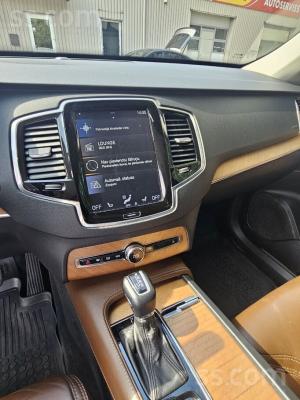 Blue Volvo XC90 2018 in Riga, with an engine capacity of 2.00 L and mileage of 230 thousand km for 21000 €, photo 9 on AUTOMOTO.COM.LV