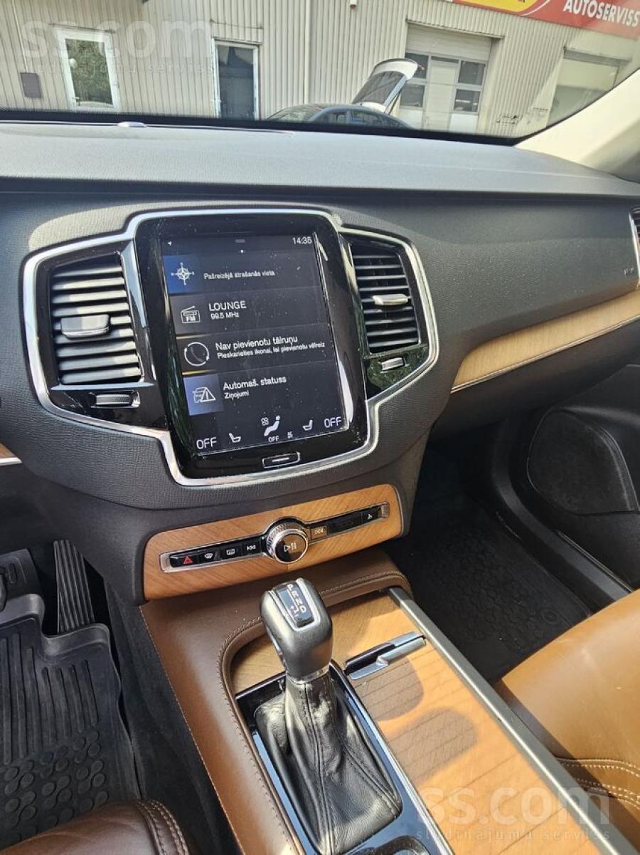 Blue Volvo XC90 2018 in Riga, with an engine capacity of 2.00 L and mileage of 230 thousand km for 21000 €, photo 9 on AUTOMOTO.COM.LV