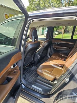 Blue Volvo XC90 2018 in Riga, with an engine capacity of 2.00 L and mileage of 230 thousand km for 21000 €, photo 10 on AUTOMOTO.COM.LV