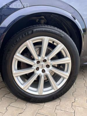 Zils Volvo XC90 2018 Rīga, ar dzinēja tilpumu 2.00 L un nobraukumu 183 tūkst. km par 23400 €, foto 4 vietnē AUTOMOTO.COM.LV