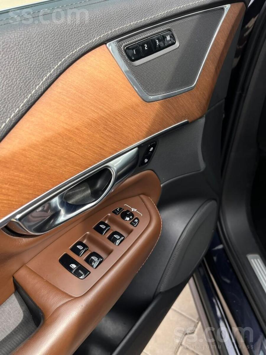 Zils Volvo XC90 2018 Rīga, ar dzinēja tilpumu 2.00 L un nobraukumu 183 tūkst. km par 23400 €, foto 7 vietnē AUTOMOTO.COM.LV