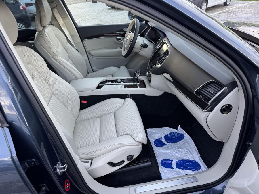 Zils Volvo XC90 2018 Tauragė, ar dzinēja tilpumu 2.00 L un nobraukumu 188 tūkst. km par 22700 €, foto 14 vietnē AUTOMOTO.COM.LV