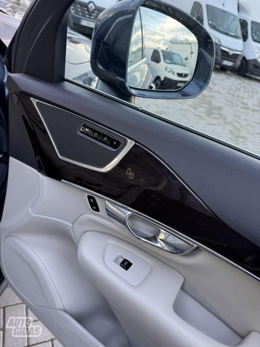 Zils Volvo XC90 2018 Tauragė, ar dzinēja tilpumu 2.00 L un nobraukumu 188 tūkst. km par 22700 €, foto 25 vietnē AUTOMOTO.COM.LV