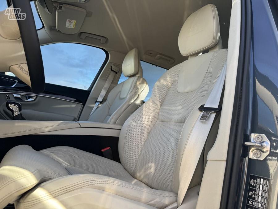 Zils Volvo XC90 2018 Tauragė, ar dzinēja tilpumu 2.00 L un nobraukumu 188 tūkst. km par 22700 €, foto 28 vietnē AUTOMOTO.COM.LV