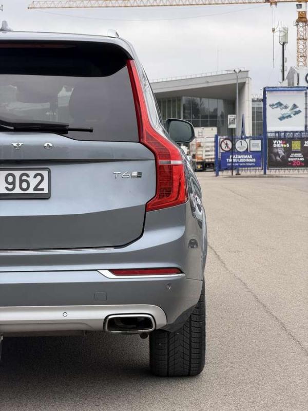 Blue Volvo XC90 2018 in Vilnius, with an engine capacity of 1.97 L and mileage of 192 thousand km for 21500 €, photo 5 on AUTOMOTO.COM.LV