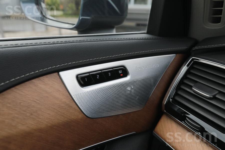 Zils Volvo XC90 2018 Rīga, ar dzinēja tilpumu 2.00 L un nobraukumu 222 tūkst. km par 21990 €, foto 25 vietnē AUTOMOTO.COM.LV