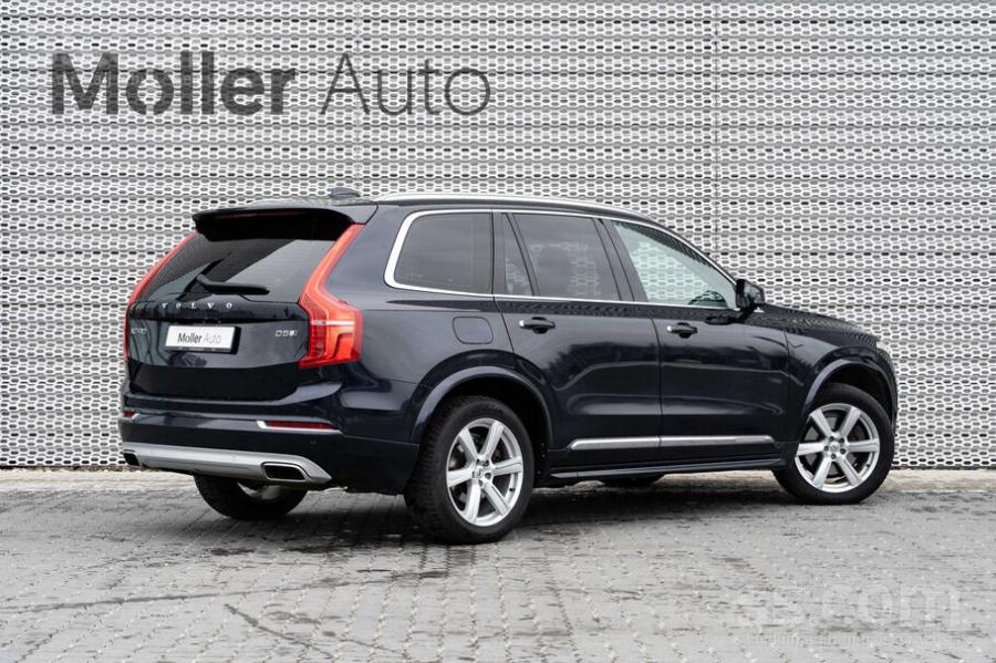 Blue Volvo XC90 2019 in Riga, with an engine capacity of 2.00 L and mileage of 276 thousand km for 19490 €, photo 4 on AUTOMOTO.COM.LV
