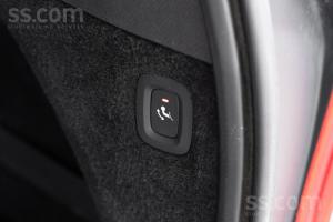 Blue Volvo XC90 2019 in Riga, with an engine capacity of 2.00 L and mileage of 276 thousand km for 19490 €, photo 27 on AUTOMOTO.COM.LV