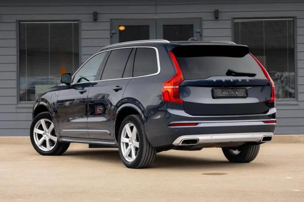 Zils Volvo XC90 2019 Jelgava, ar dzinēja tilpumu 2.00 L un nobraukumu 210 tūkst. km par 24450 €, foto 2 vietnē AUTOMOTO.COM.LV